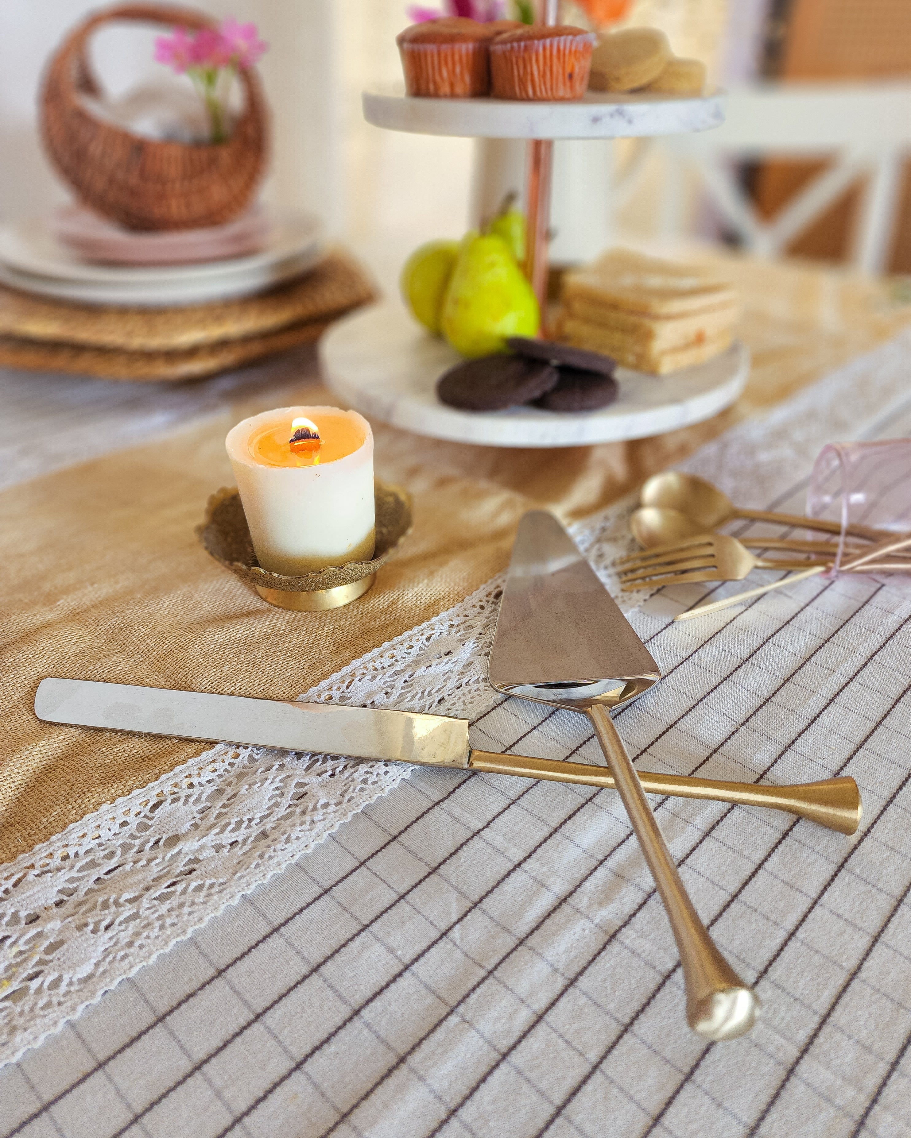 LIVING & DECOR – Divine Decor IN